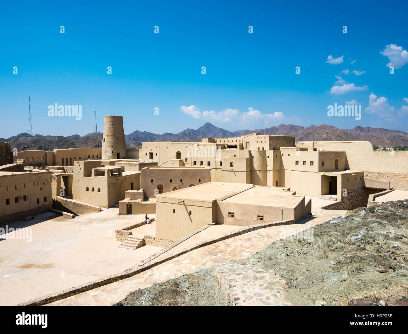 Bahla Fort, UNESCO World Heritage Site, Al Hajar al Gharbi Mountains ...
