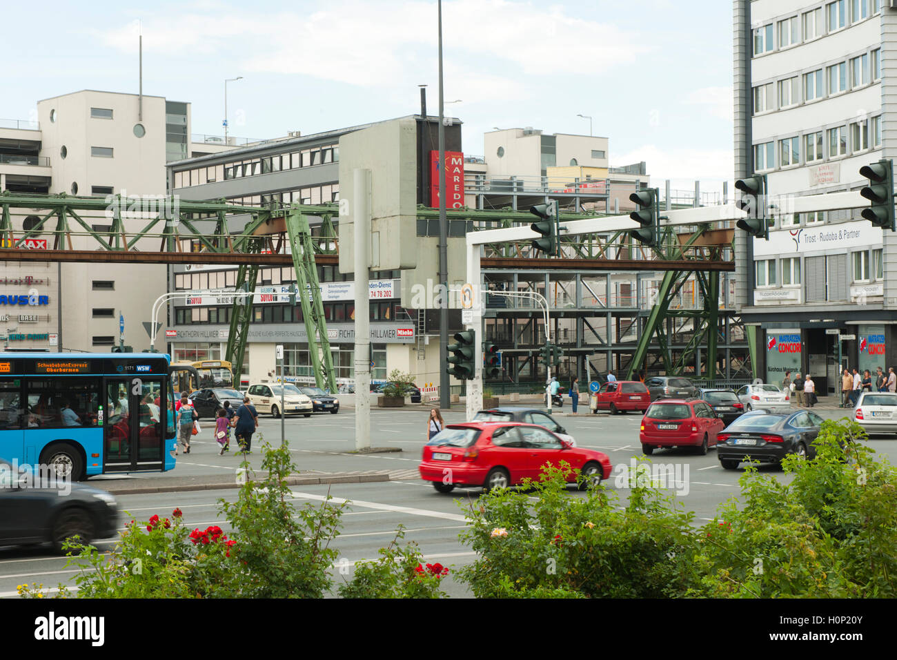 Deutschland, Nordrhein-Westfalen, Wuppertal-Elberfeld, Bundesallee ...