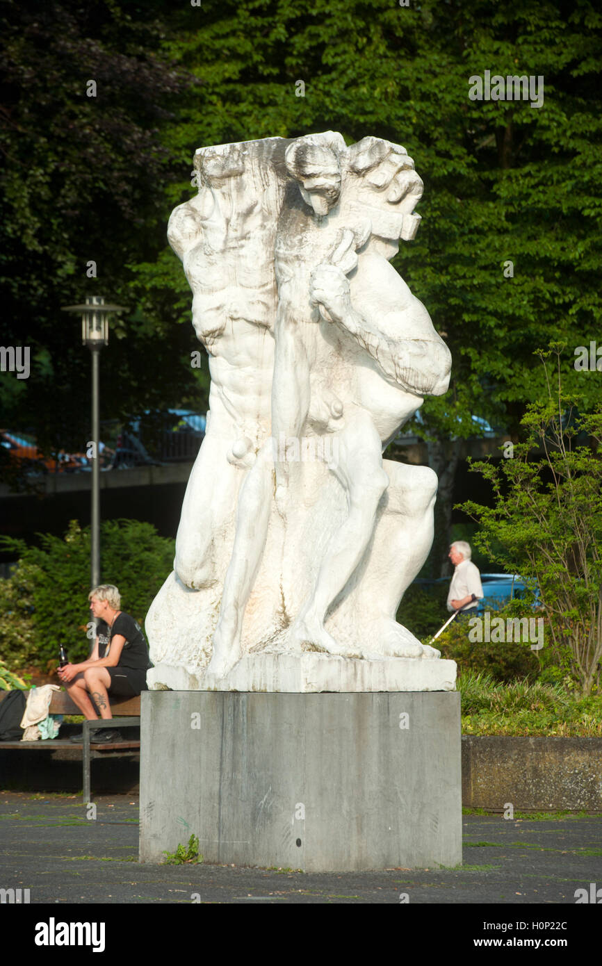 Starke skulptur hi-res stock photography and images - Alamy