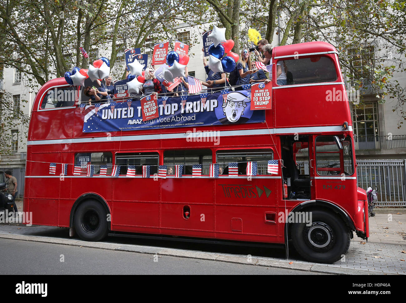 Stop trump campaign bus hi-res stock photography and images - Alamy
