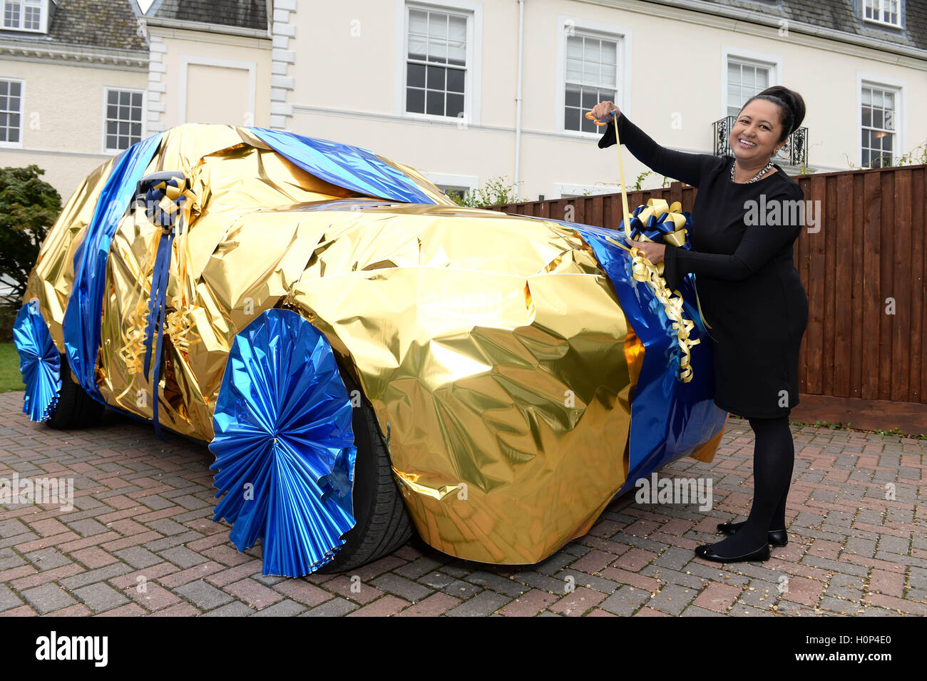 Neelam Meetcha joins a team of experts at the EuroMillions Academy, who ...