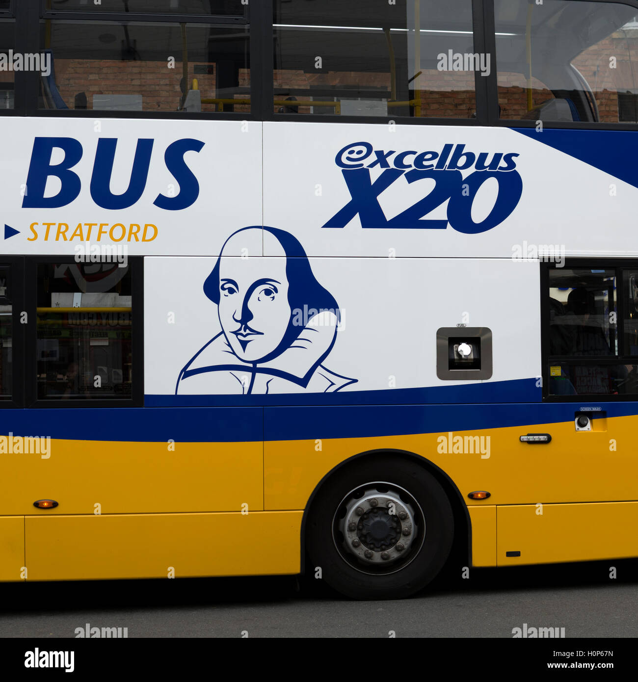 Bus service uk hi-res stock photography and images - Alamy