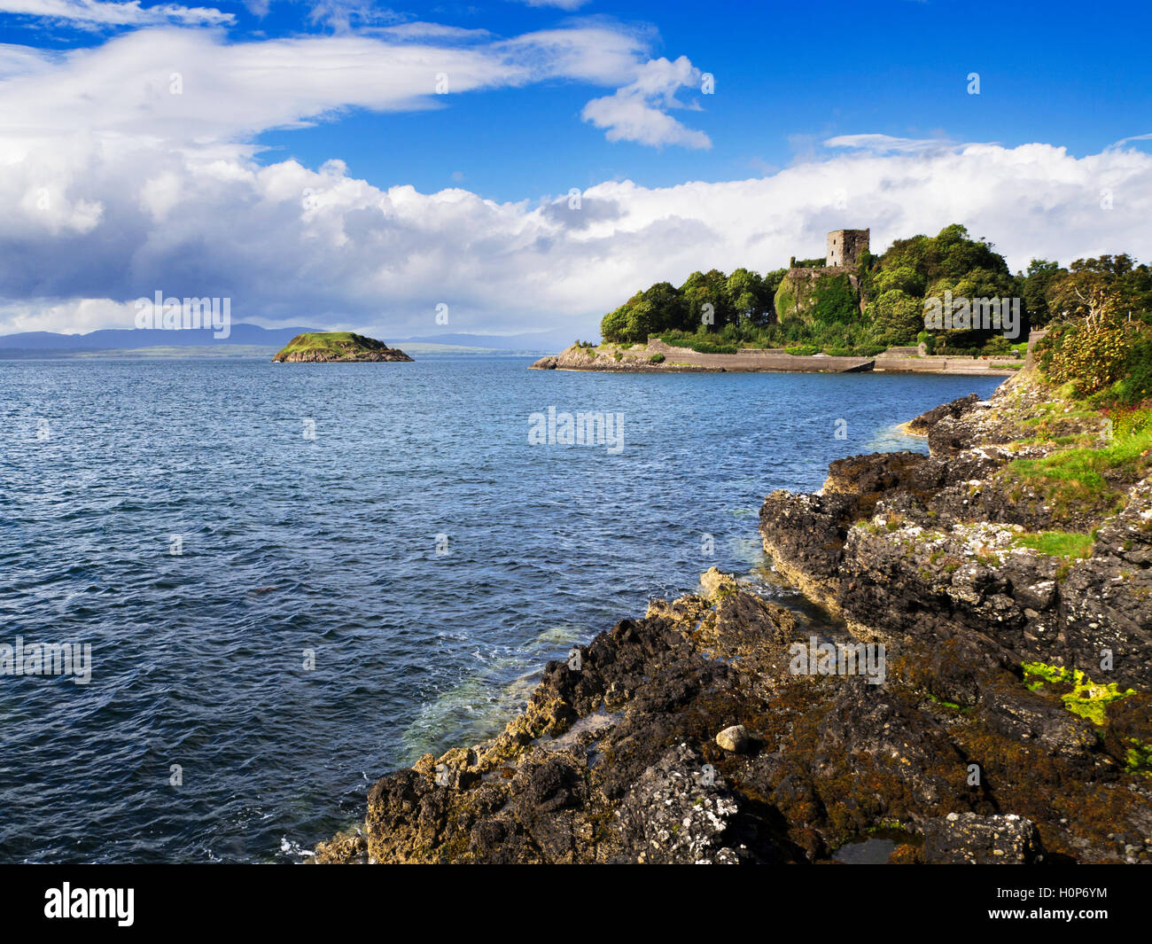 Dunollie castle hi-res stock photography and images - Alamy