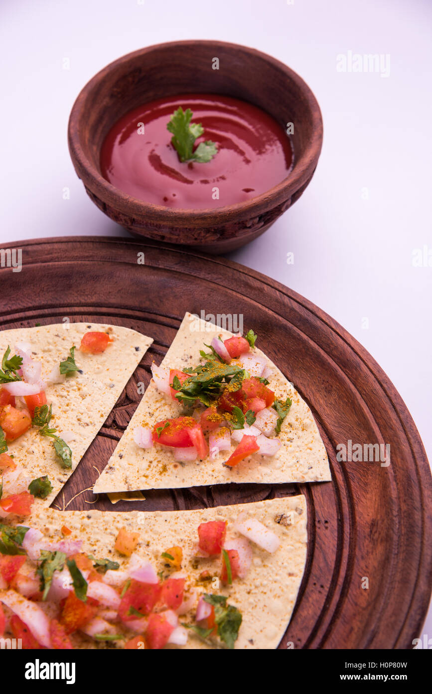 masala papad , indian vegetarian crispy food or starter Stock Photo - Alamy
