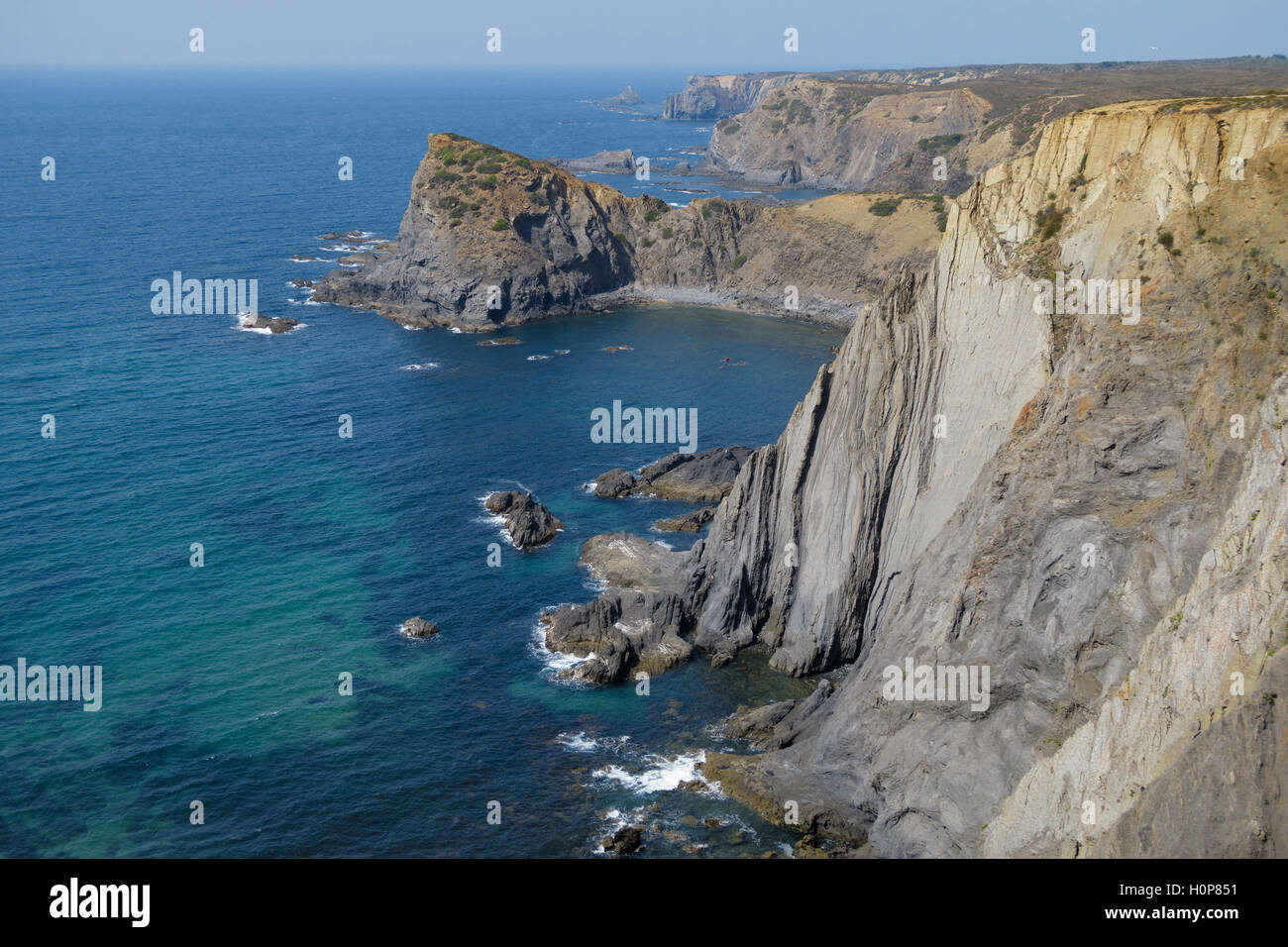 Oceanfront cliff hi-res stock photography and images - Alamy