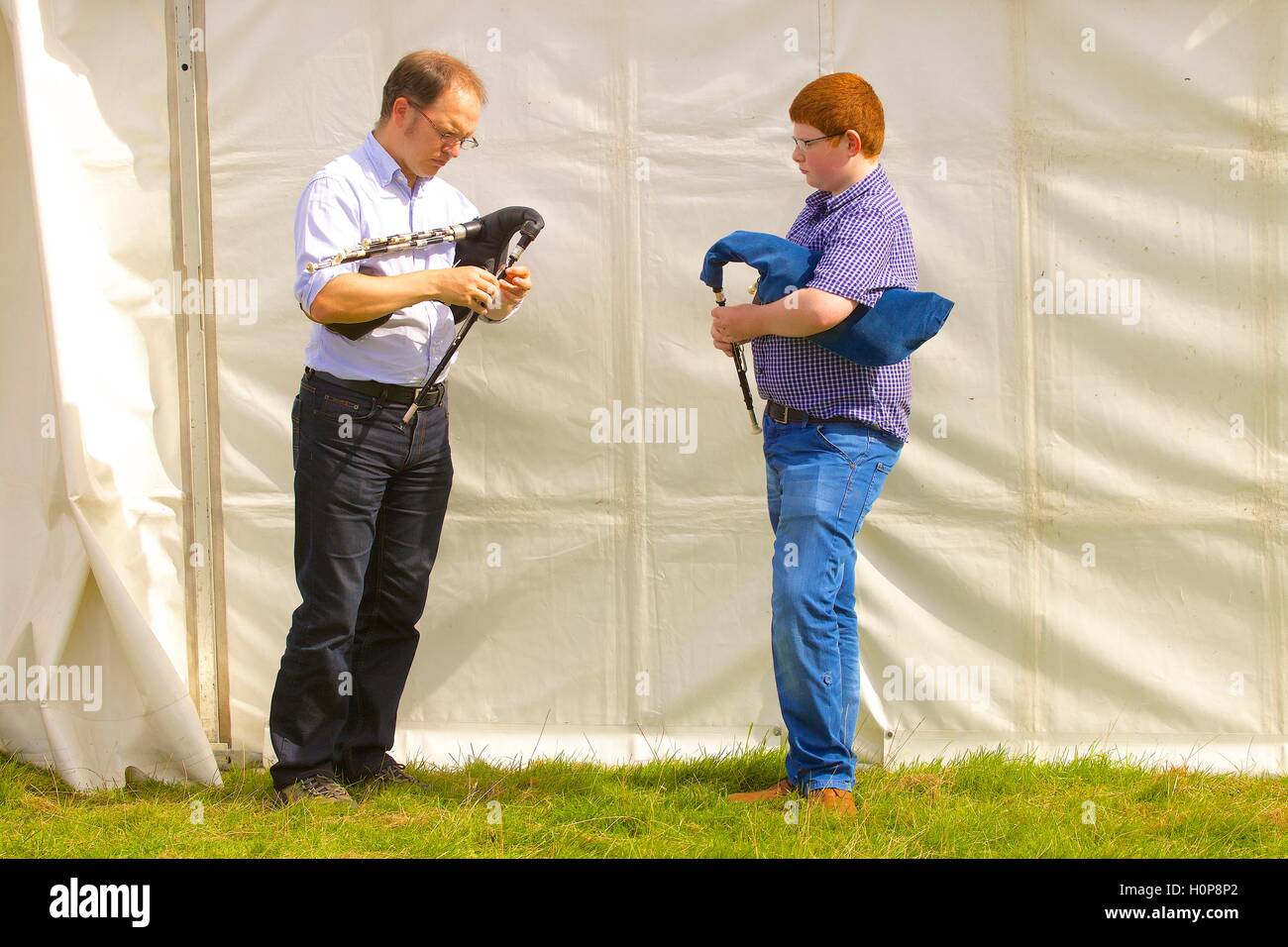 Northumbrian bagpipes hi-res stock photography and images - Alamy