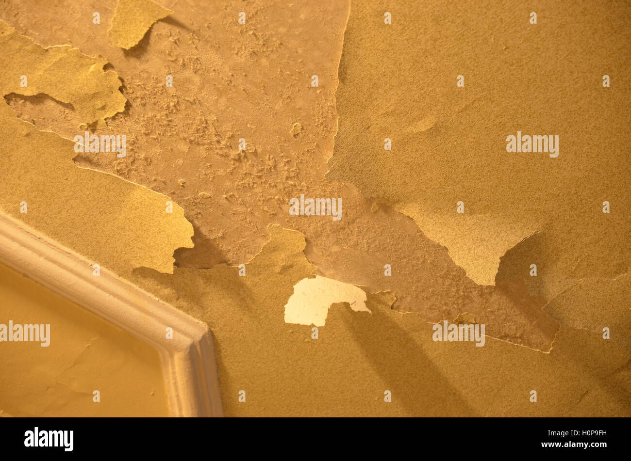 Cracking effect hi-res stock photography and images - Alamy