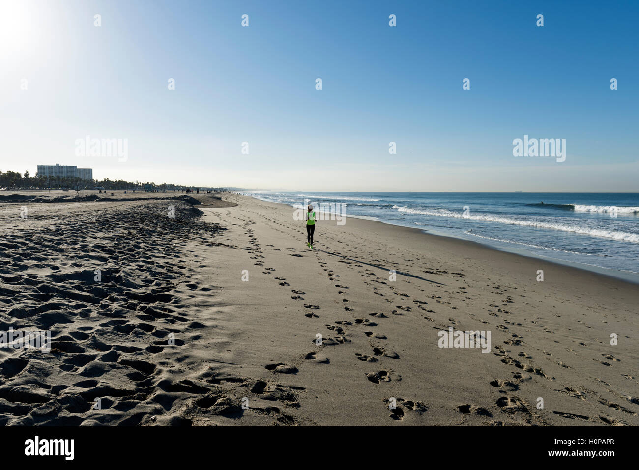 Lady running hi-res stock photography and images - Alamy