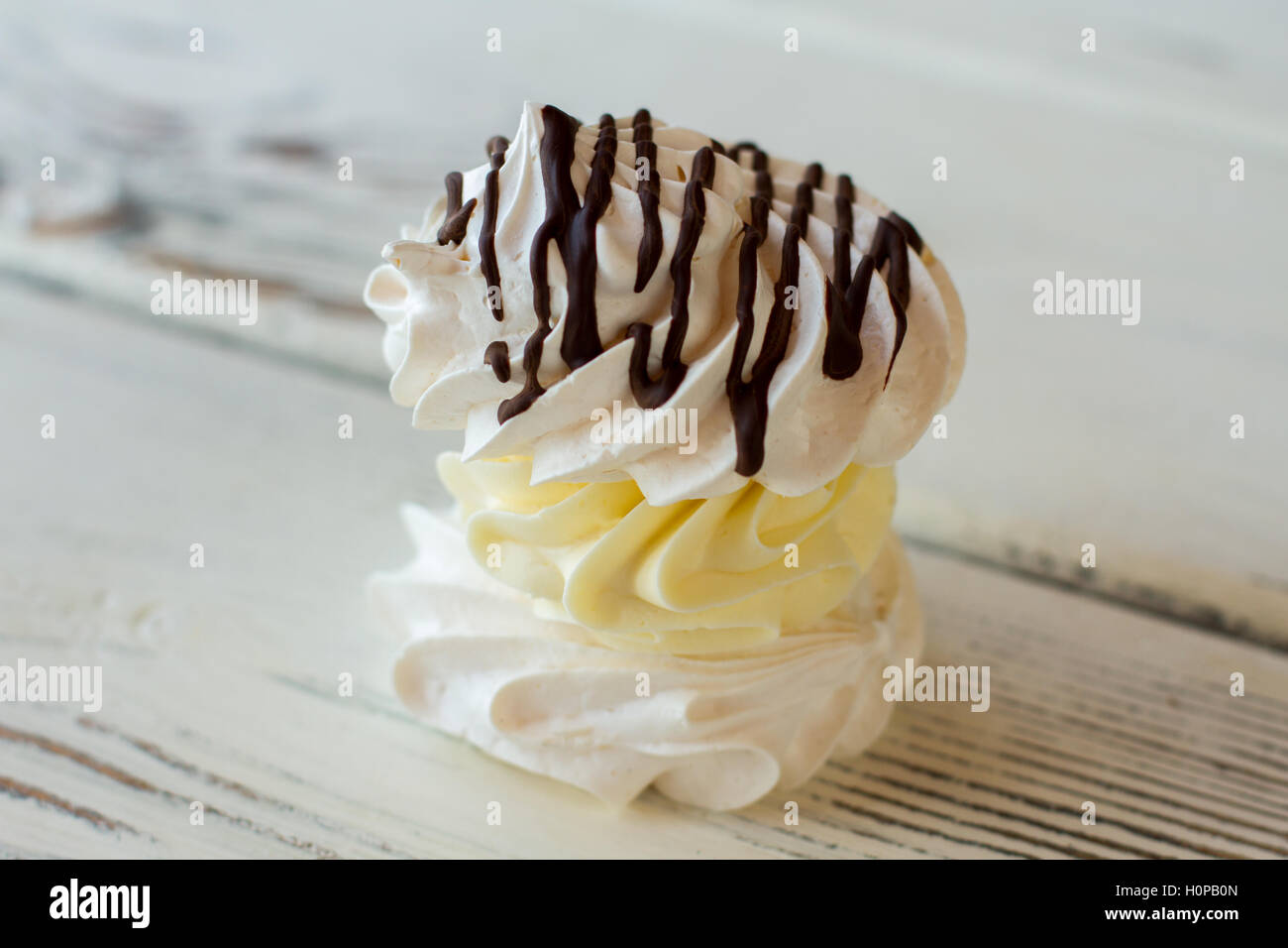 Small decorated dessert Stock Photo - Alamy