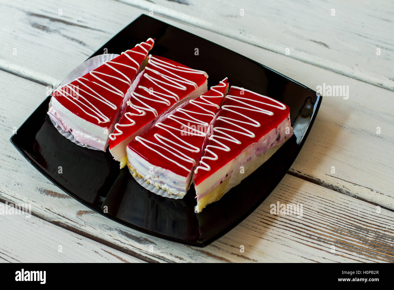 Four slices cake hi-res stock photography and images - Alamy