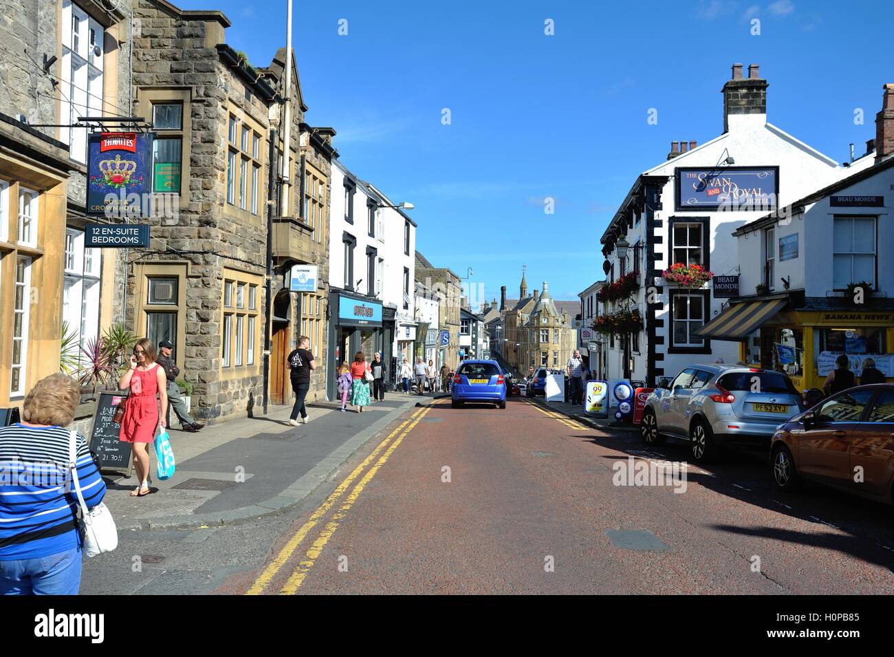 Clitheroe town center hi-res stock photography and images - Alamy