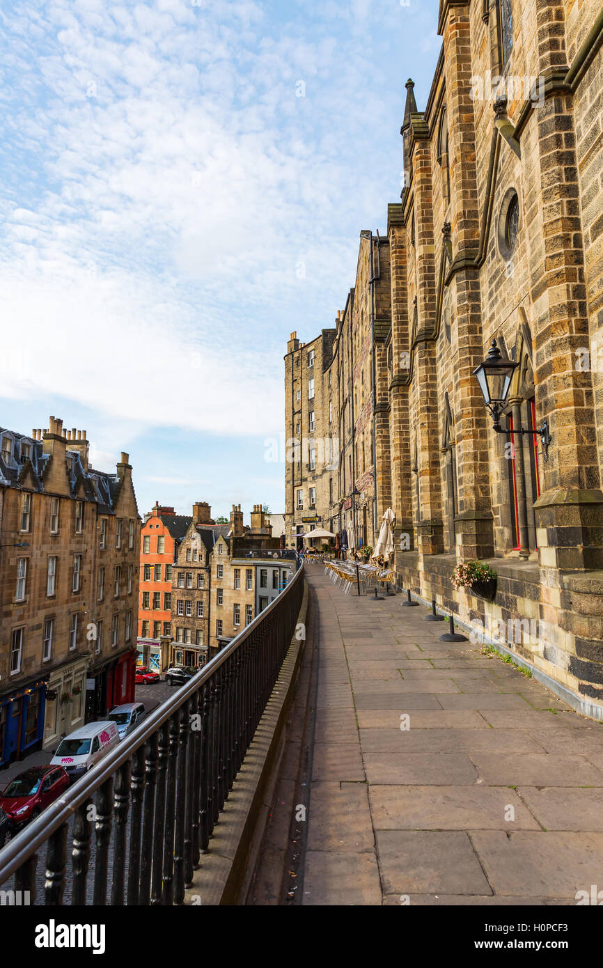 Edinburgh medieval old town hi-res stock photography and images - Alamy