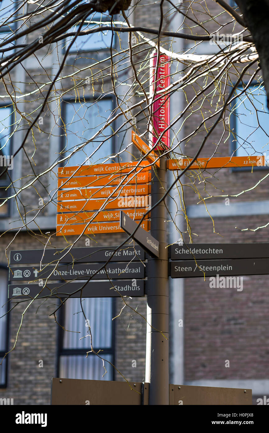 Tourist directions on signpost, Antwerp, Belgium Stock Photo - Alamy
