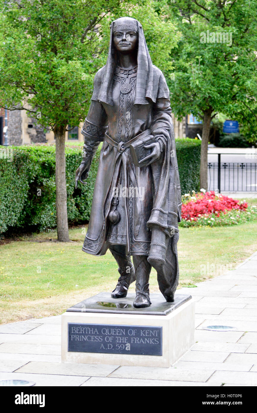 Statue of bertha queen of kent hi-res stock photography and images - Alamy