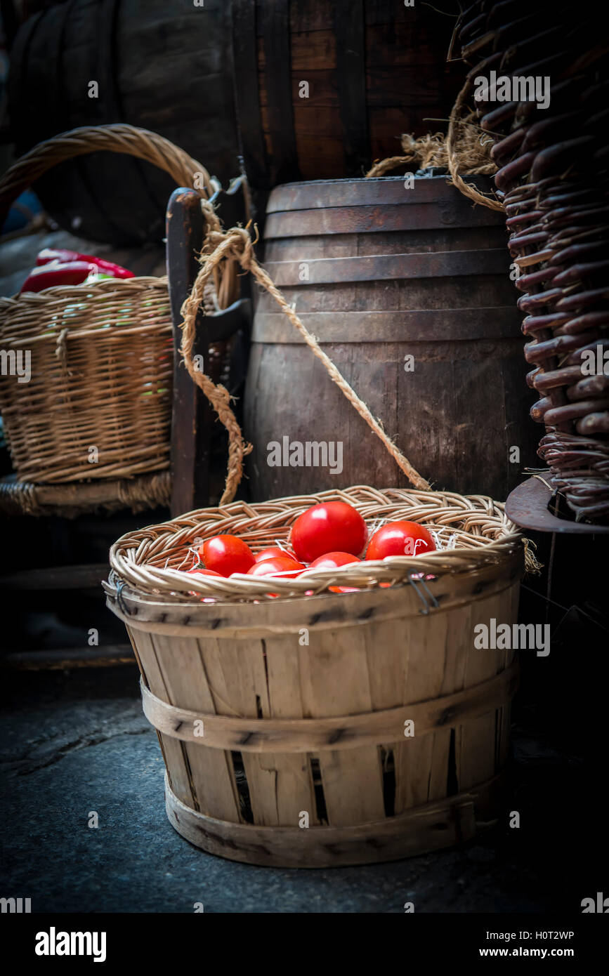 Ancient medieval barrels hi-res stock photography and images - Alamy