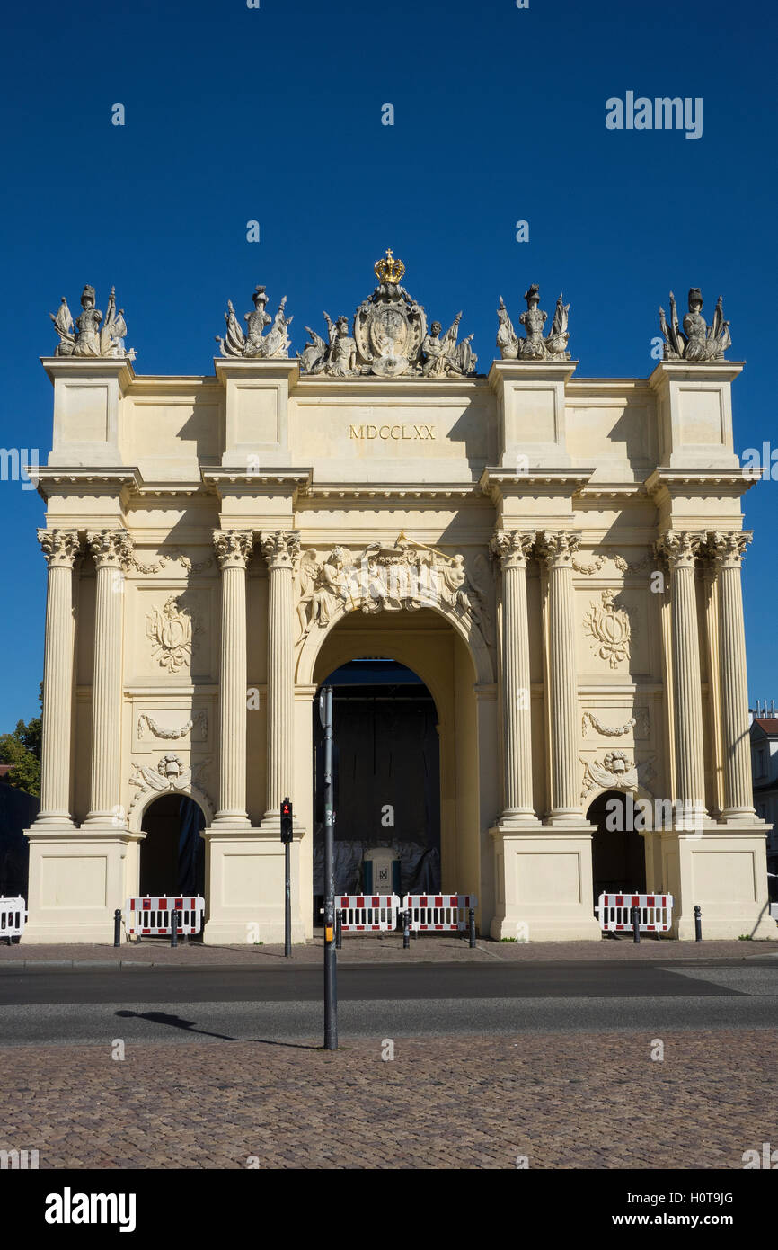 Germany, Brandenburg, Potsdam, Brandenburg gate Stock Photo - Alamy