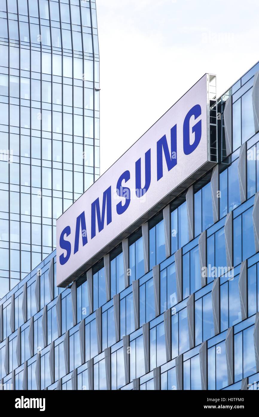 Samsung logo icon hi-res stock photography and images - Alamy