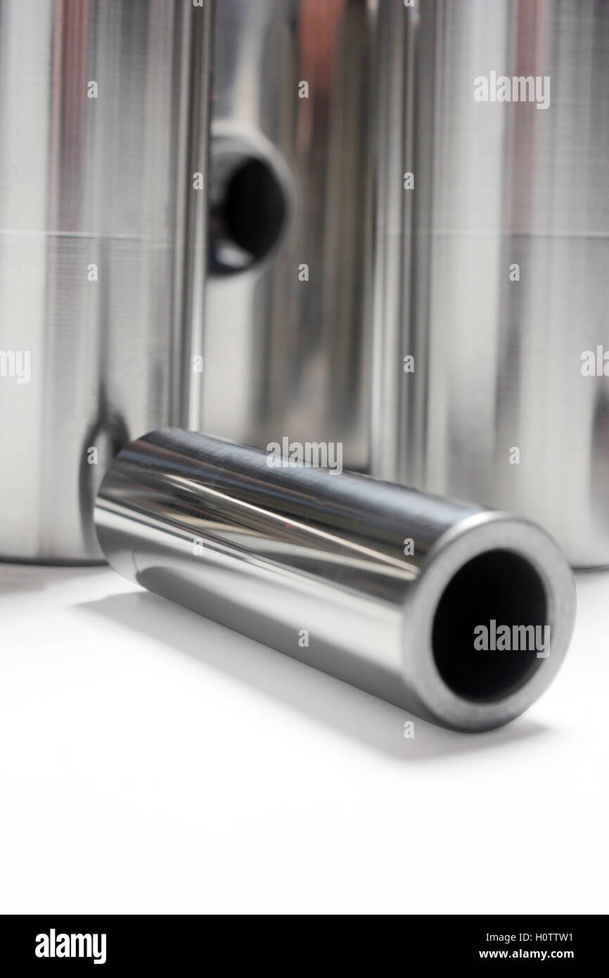 Cylinder liner hi-res stock photography and images - Alamy
