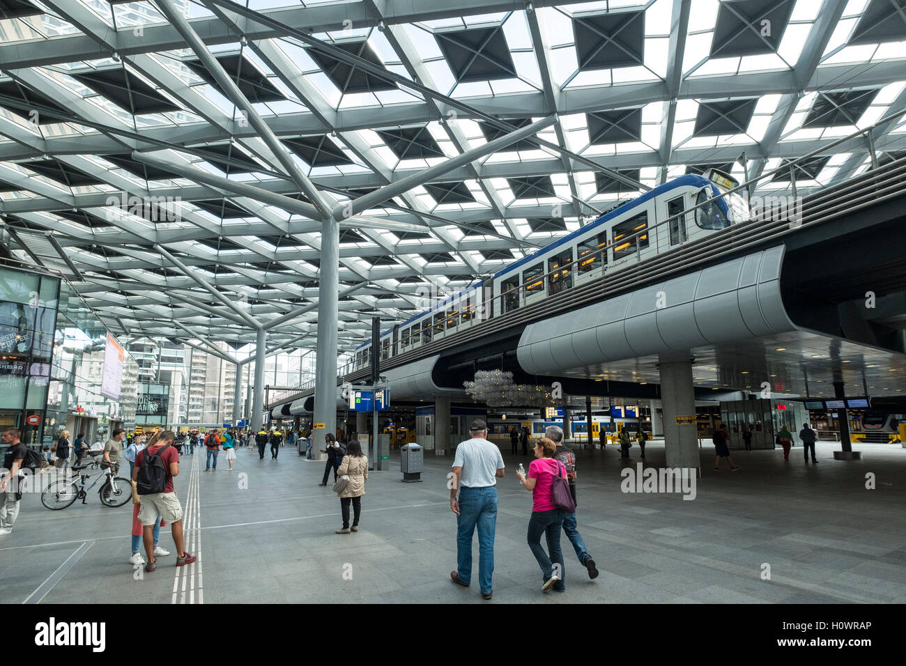 Interior of Den Haag Central railway station after modernisation in The ...
