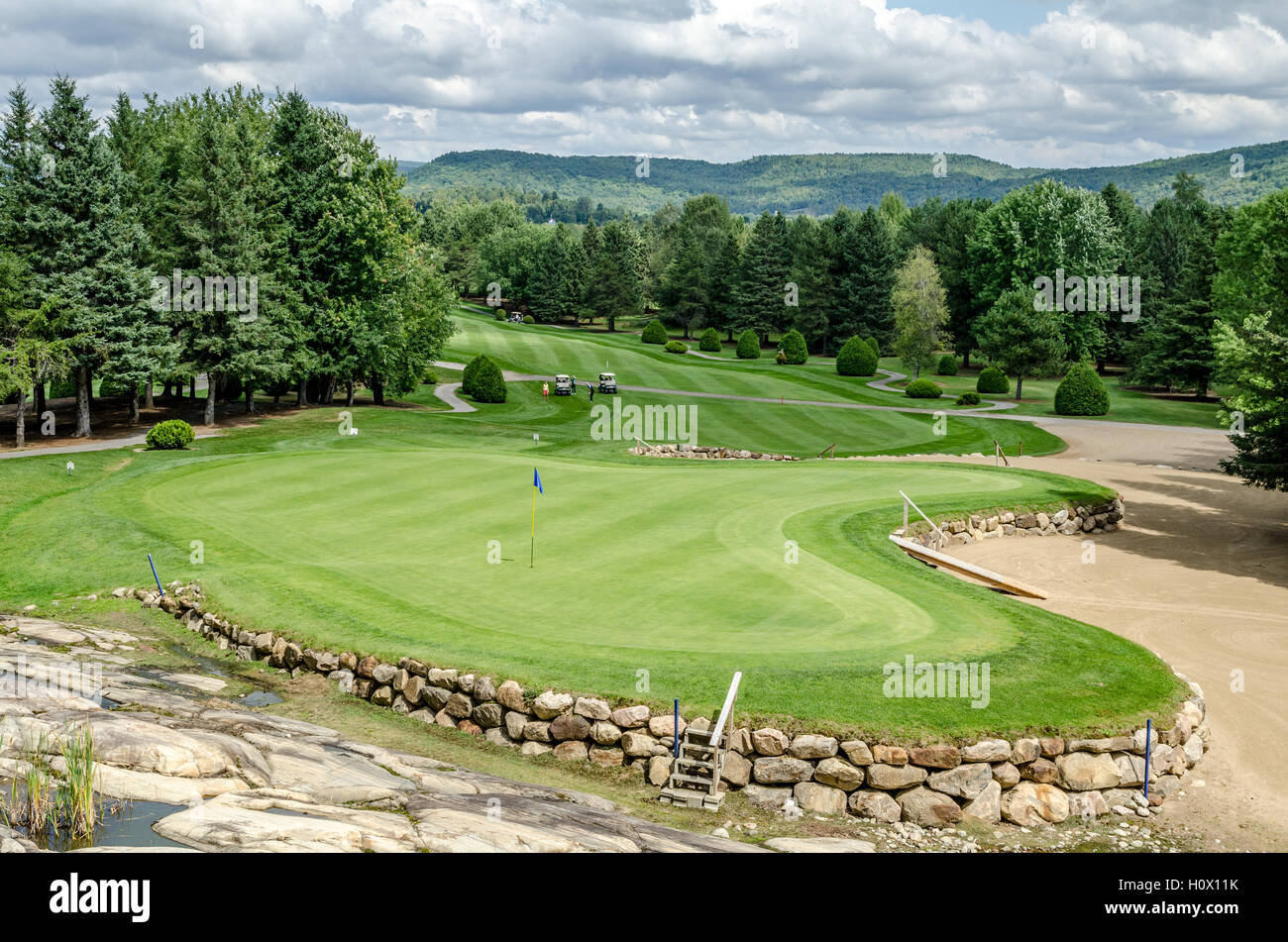 Golf players cart hi-res stock photography and images - Alamy