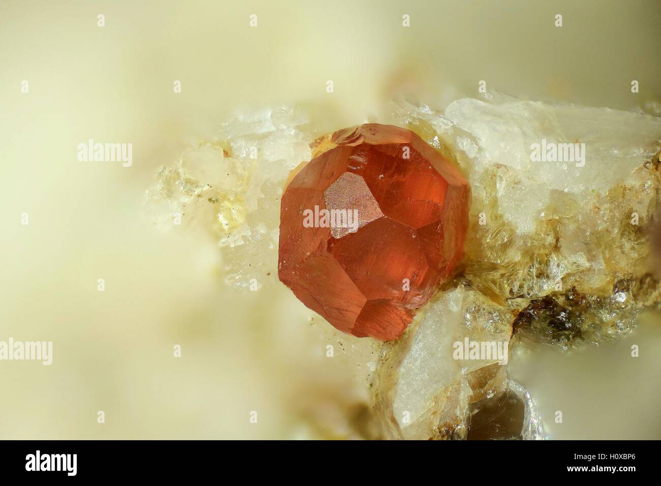 Almandine garnet hi-res stock photography and images - Alamy