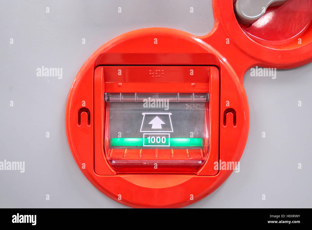 vending Machine banknote insert space Stock Photo - Alamy