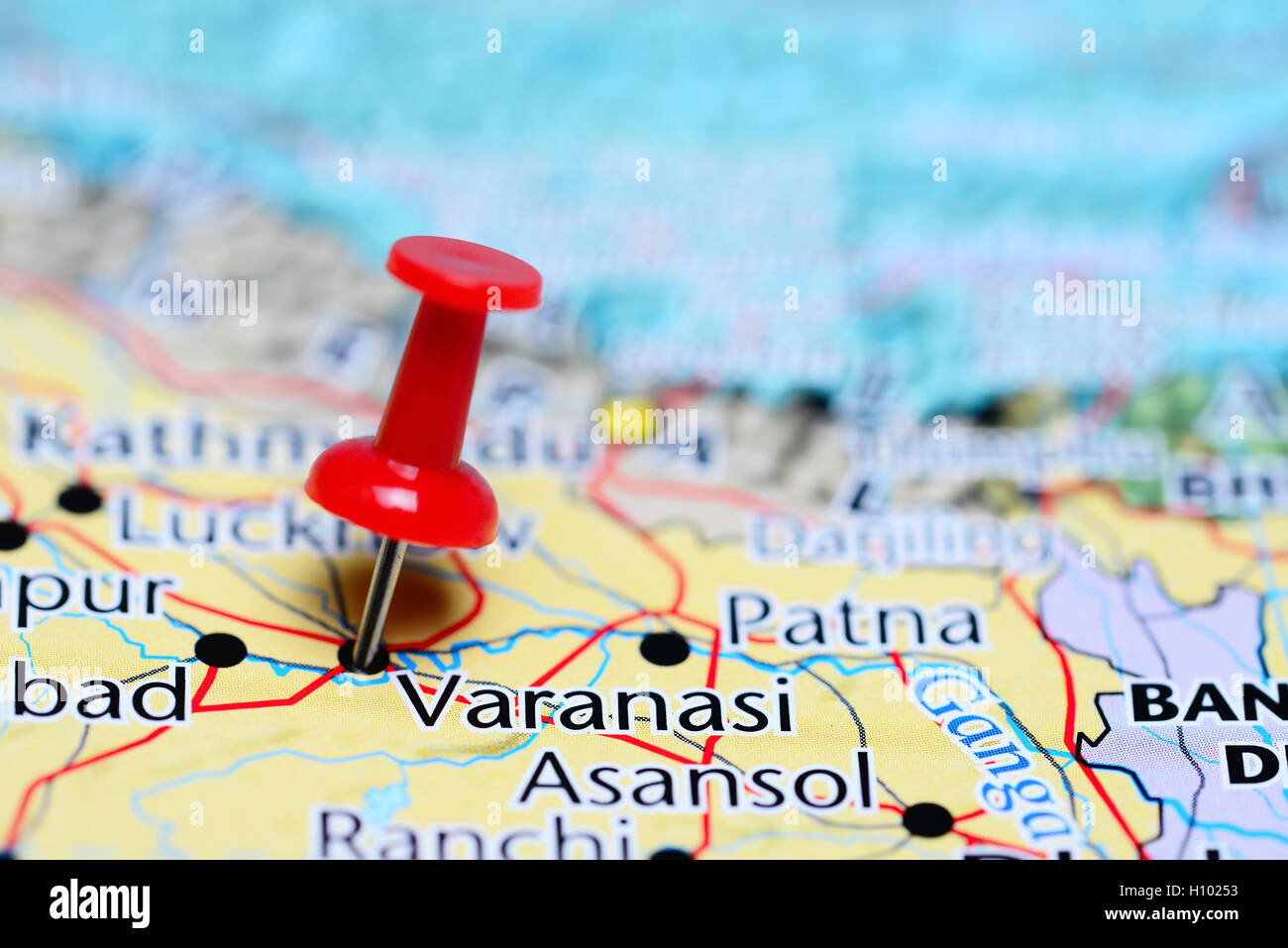Varanasi pinned on a map of India Stock Photo - Alamy