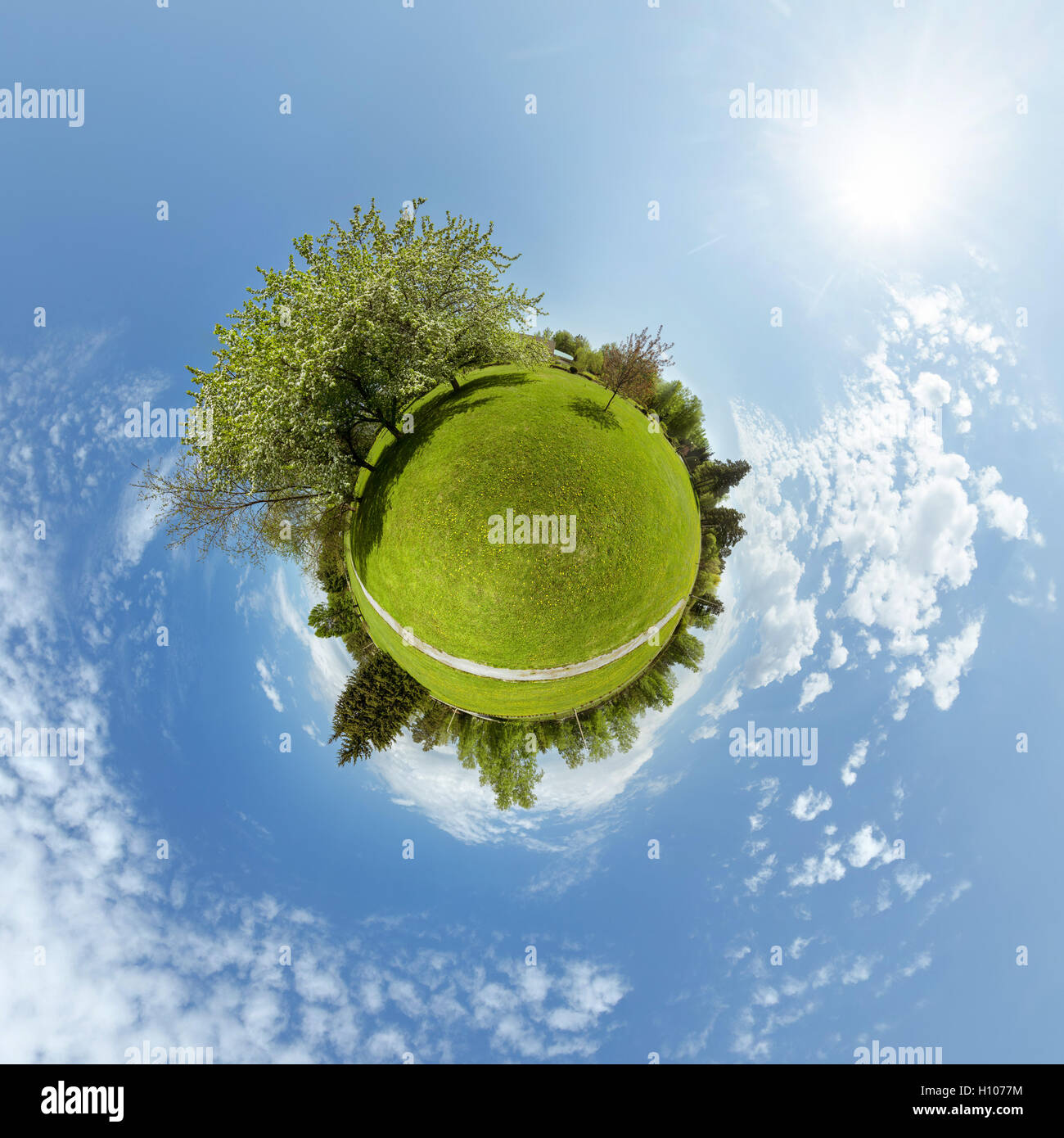 Little sphere hi-res stock photography and images - Alamy