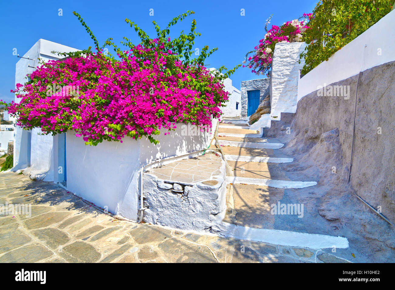 Cycladic architecture hi-res stock photography and images - Alamy