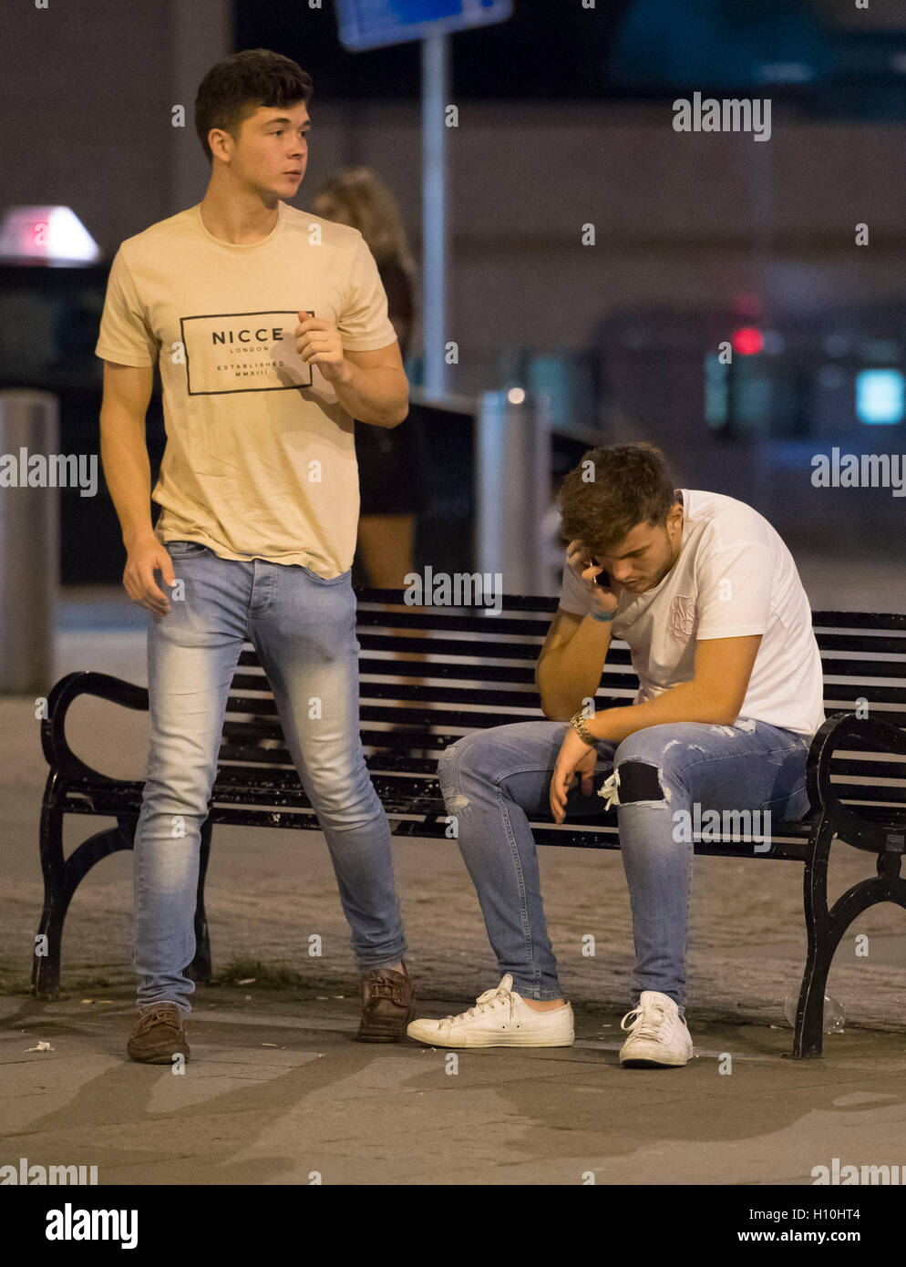 Freshers students partying hi-res stock photography and images - Alamy