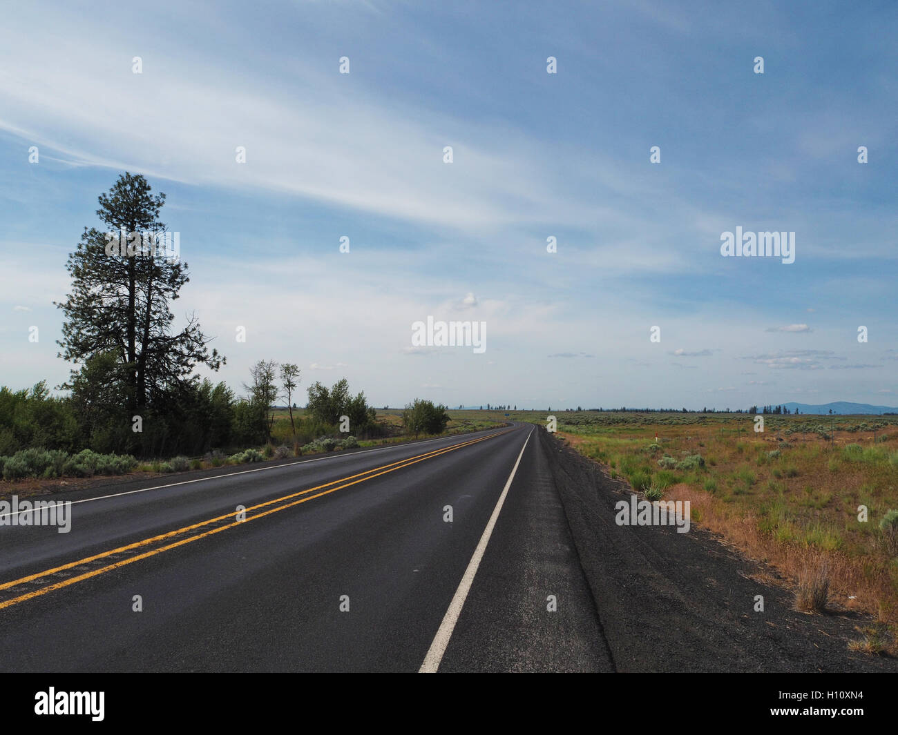 Road trip sky hi-res stock photography and images - Alamy