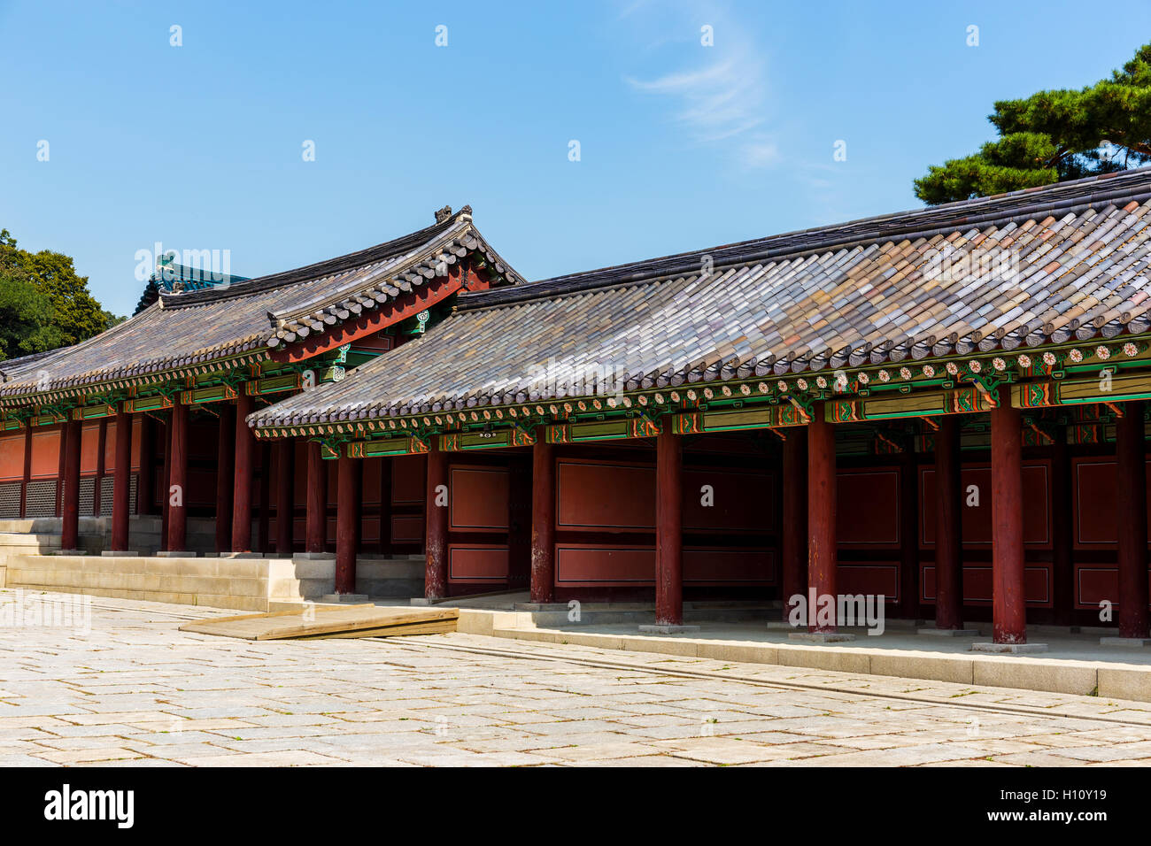 Ancient korean architecture hi-res stock photography and images - Alamy