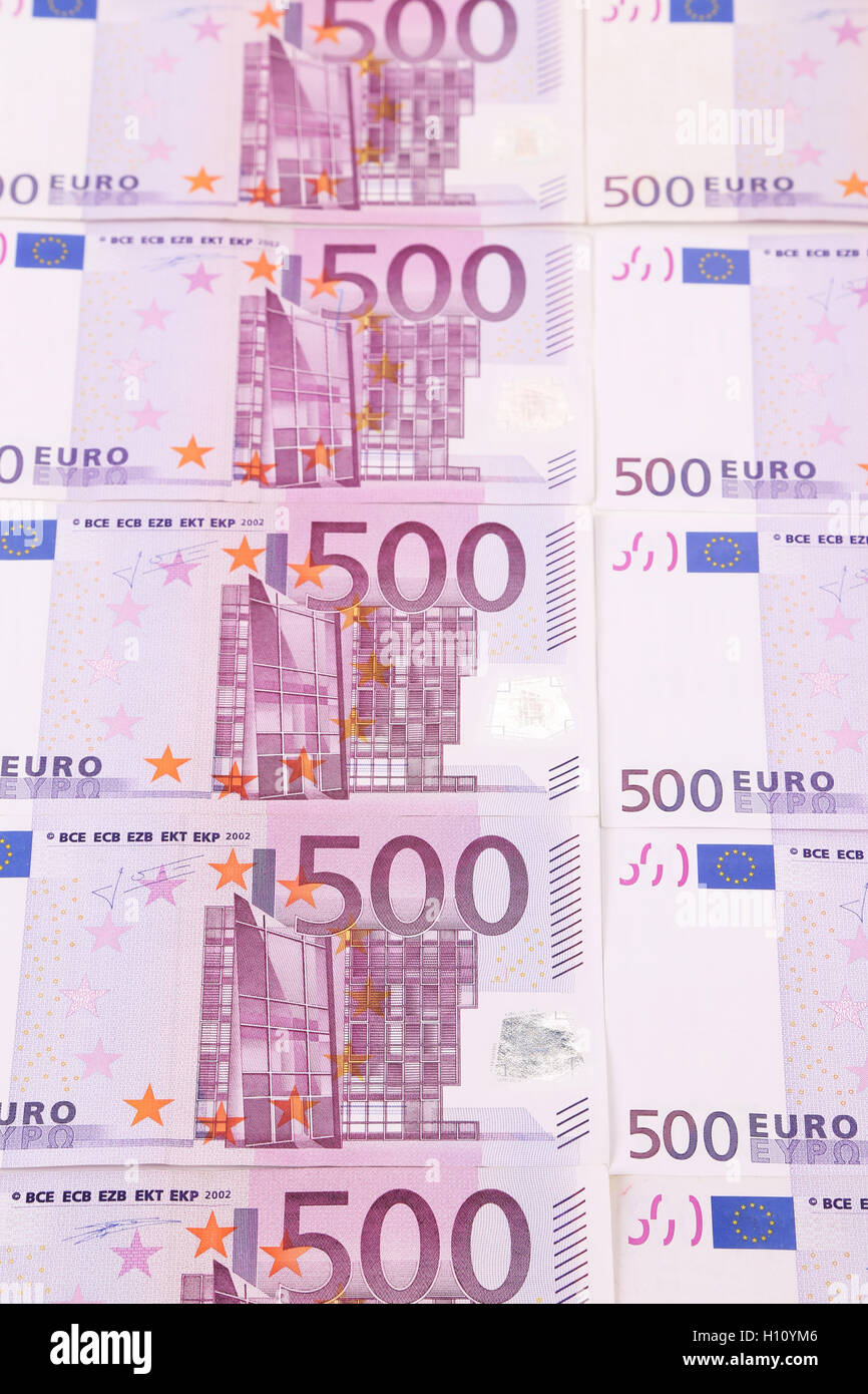 Five hundred euro banknotes Stock Photo - Alamy