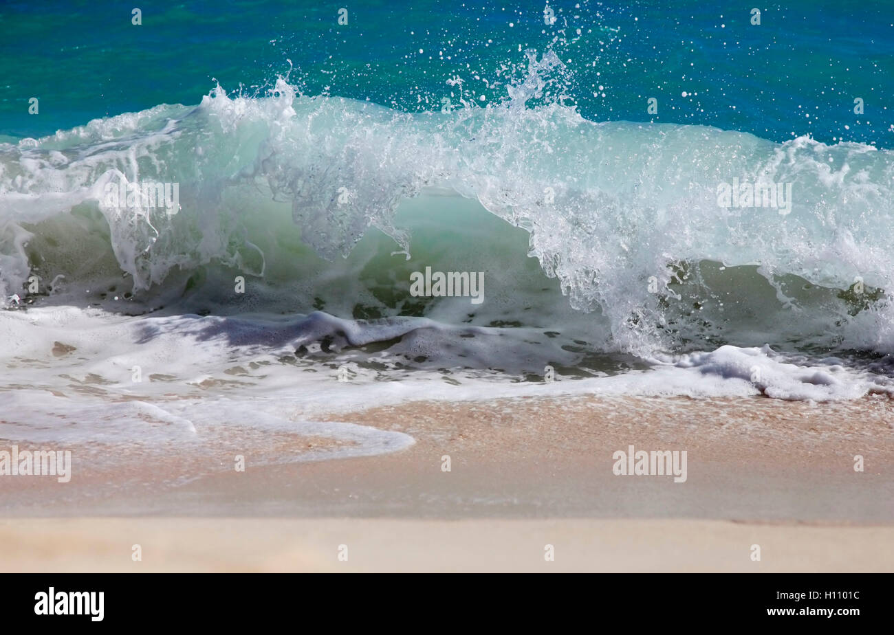 Deep blue atlantic ocean water hi-res stock photography and images - Alamy