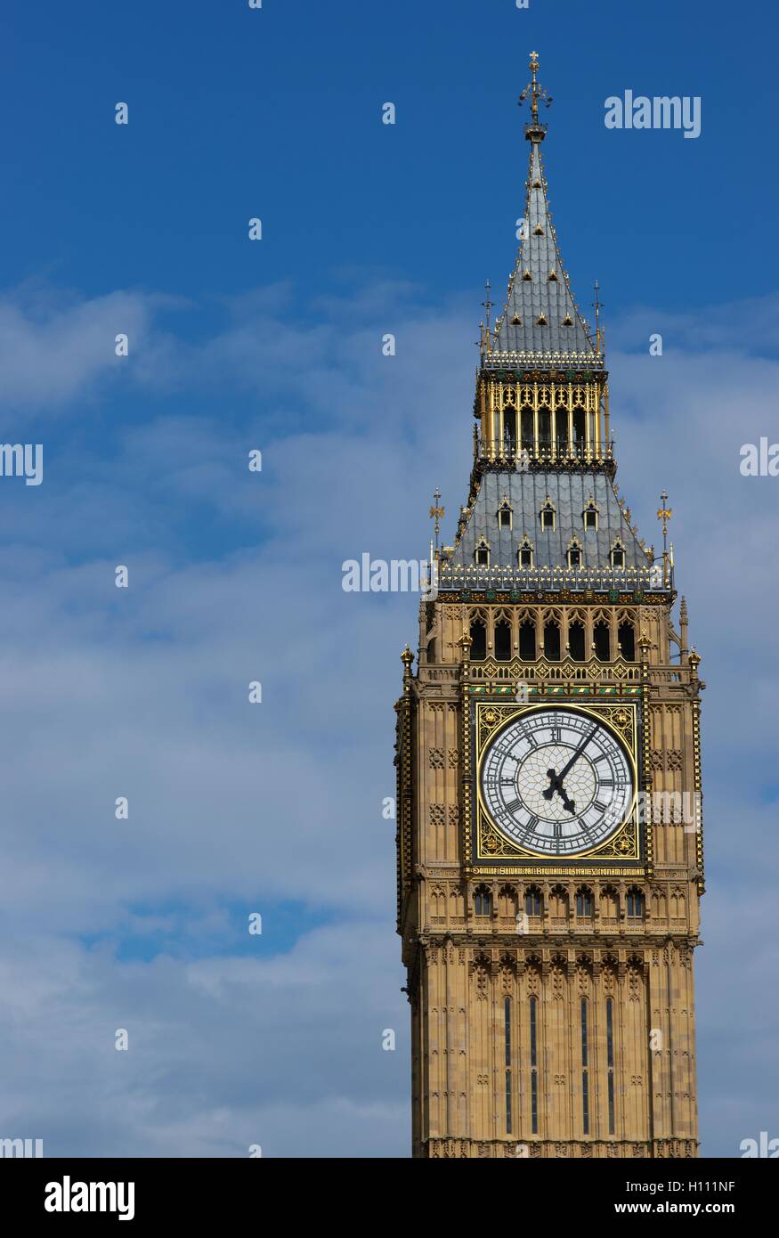 Big ben elizabeth tower clock face hi-res stock photography and images ...