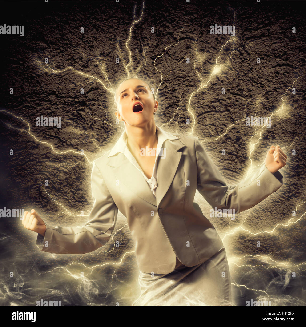 Woman scream anger black and white hi-res stock photography and images ...