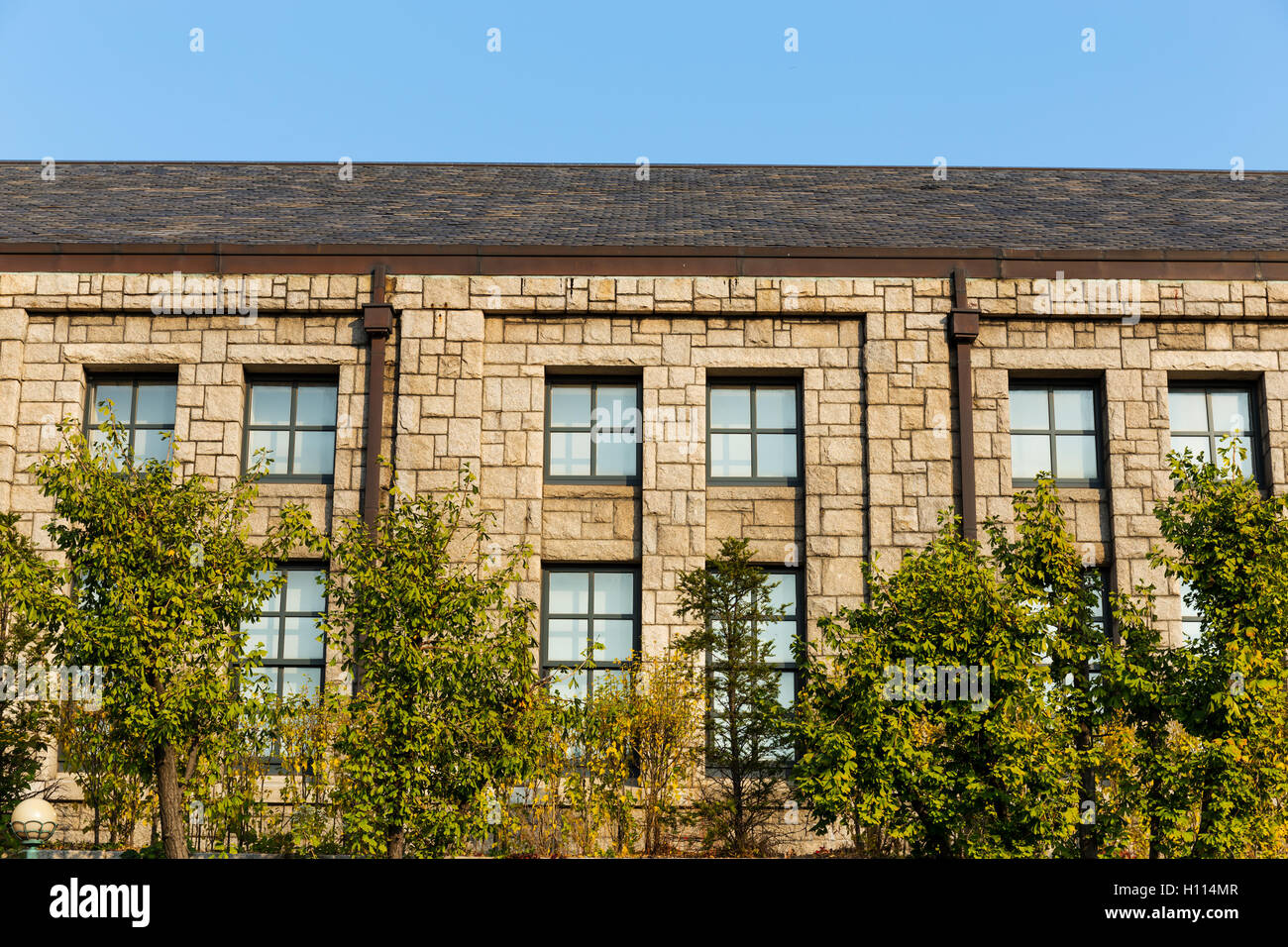 Flat frontage hi-res stock photography and images - Alamy