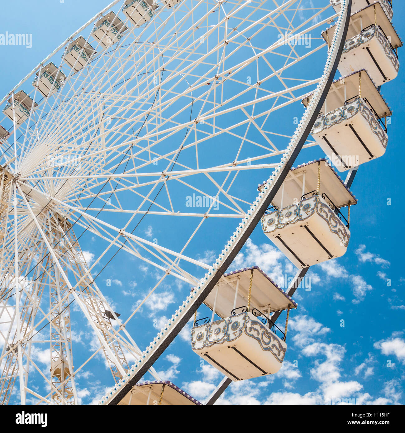 Ferris wheel of fair and amusement park Stock Photo - Alamy