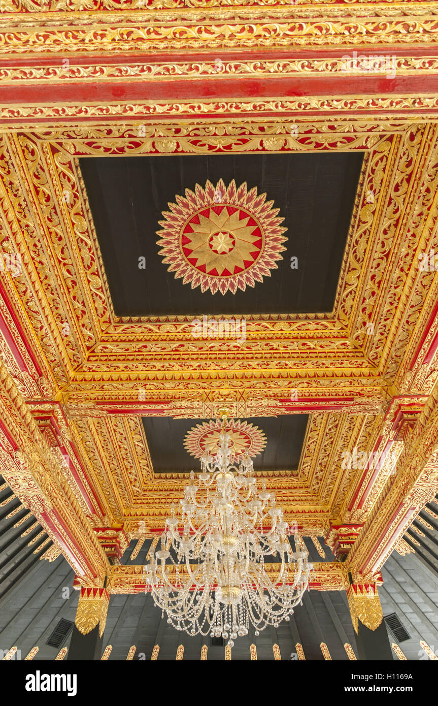 Indonesia, Java, Yogyakarta, Kraton palace complex, interior pavillion ...