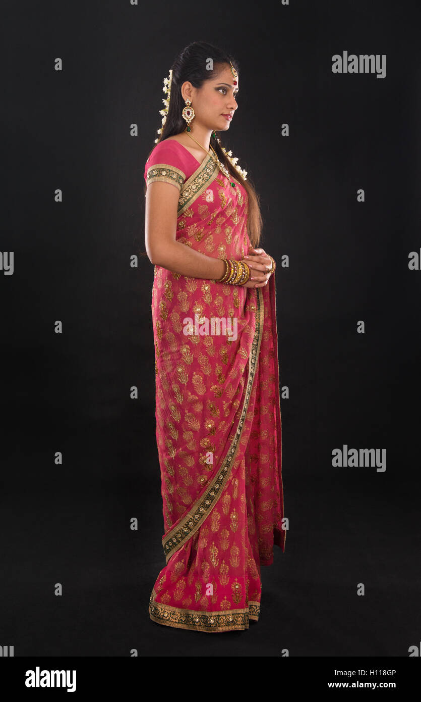 Full body traditional young Indian girl in sari Stock Photo - Alamy