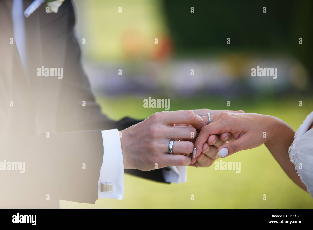 Ring ceremony hi-res stock photography and images - Alamy