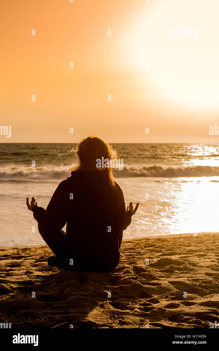 Yoga resort dawn hi-res stock photography and images - Alamy