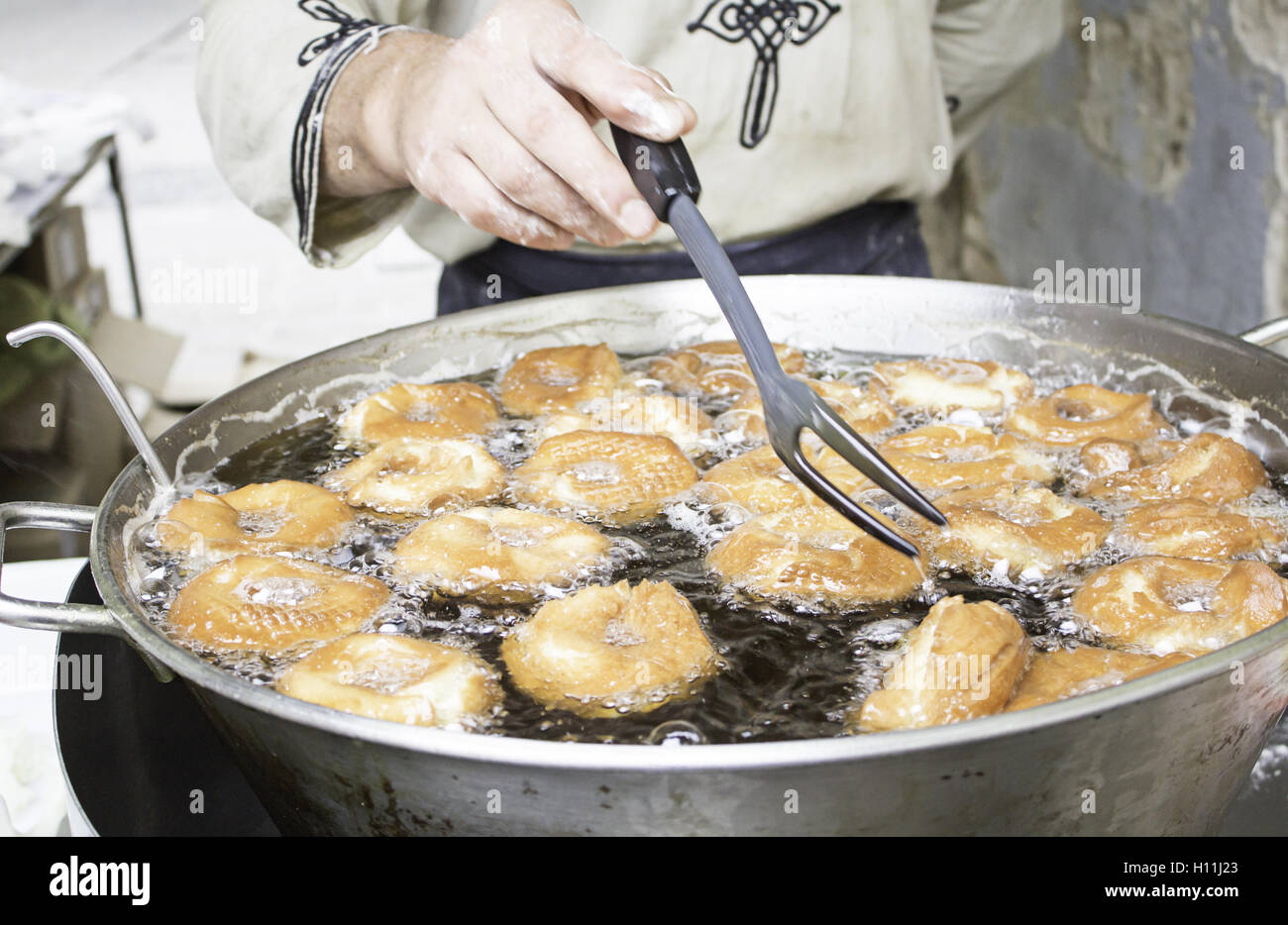 Donut machine hi-res stock photography and images - Alamy