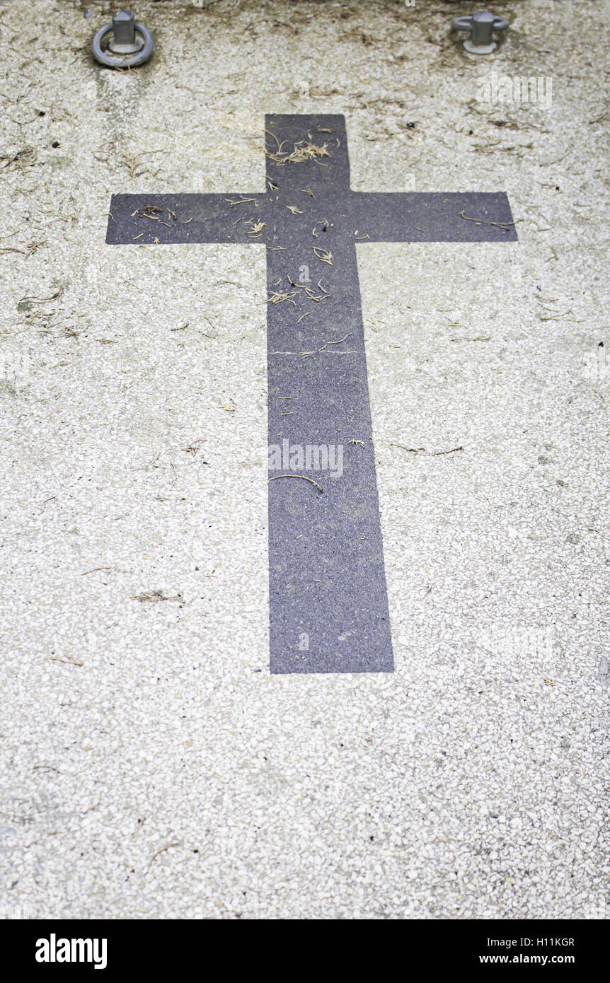 Cross on grave cemetery symbol and religion Stock Photo - Alamy