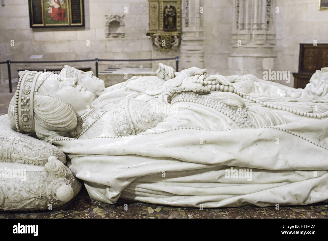 Marble tomb kings inside cathedral, religion Stock Photo - Alamy