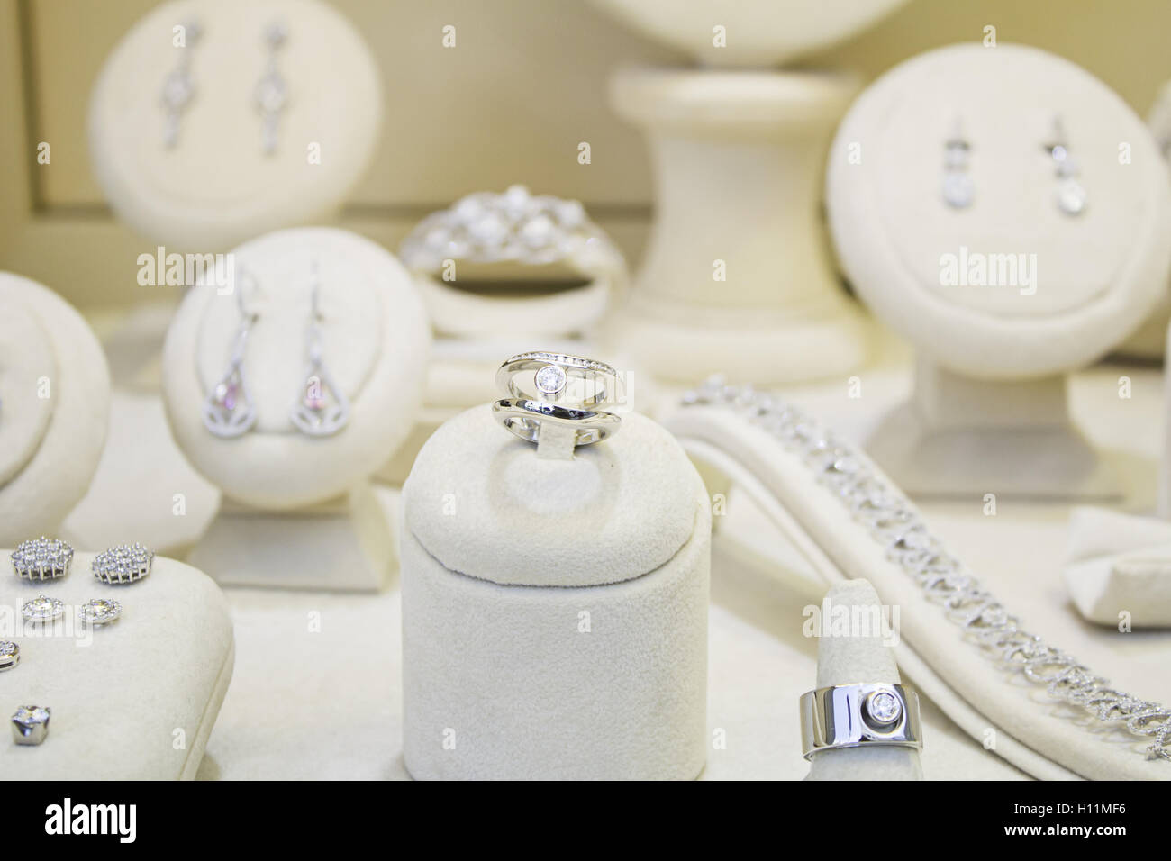 Ring in white gold jewelry, selling and trading Stock Photo - Alamy