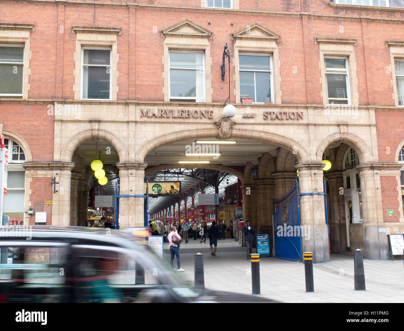 Marylebone railway station front London Stock Photo - Alamy