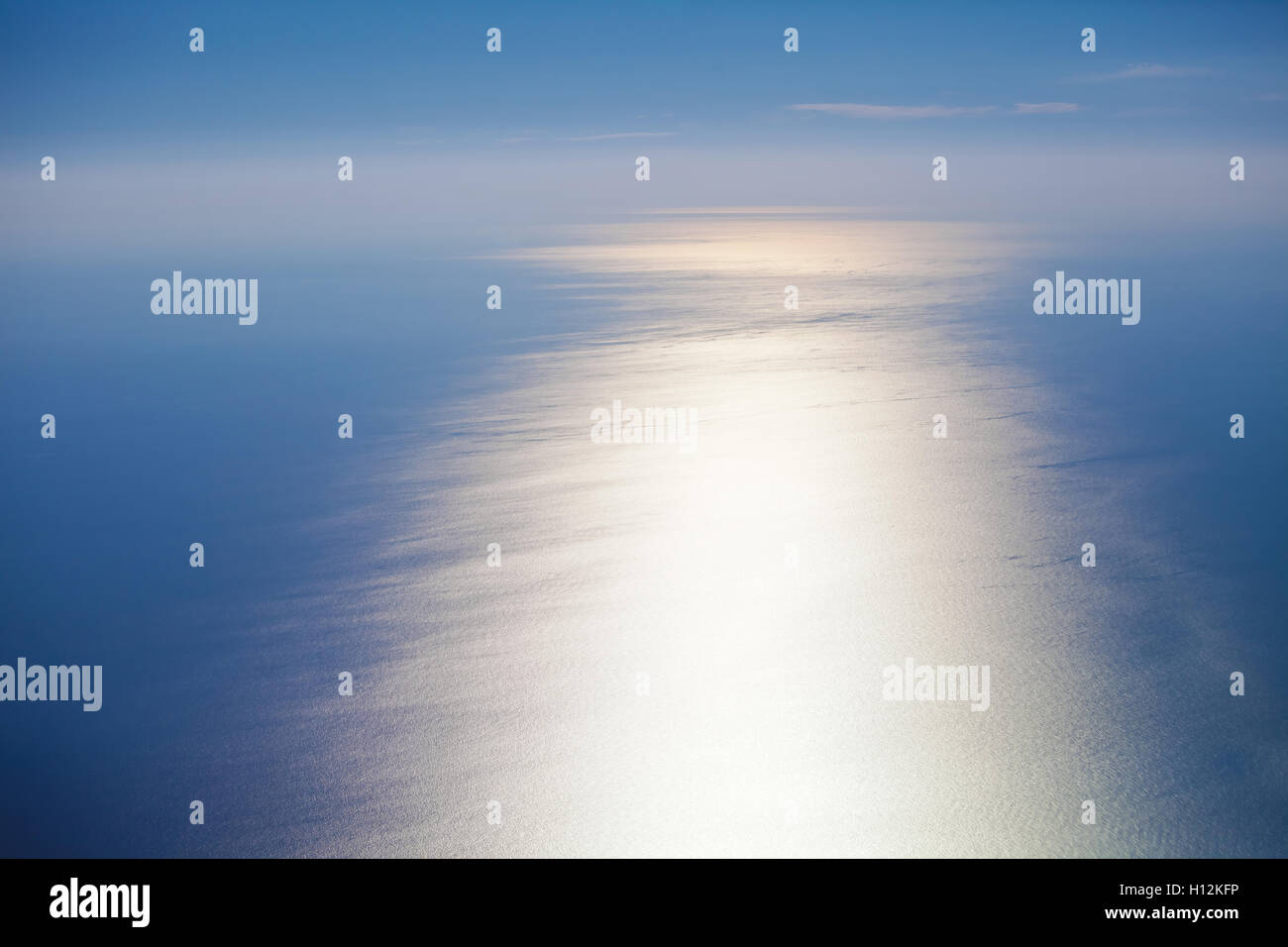 Top view azure sea hi-res stock photography and images - Alamy