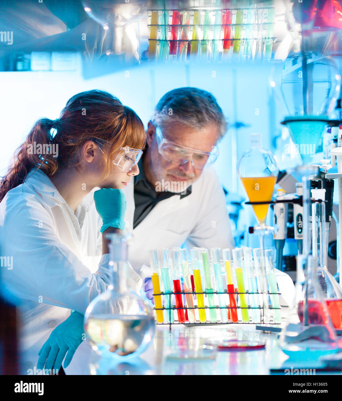 Health care professionals in lab Stock Photo - Alamy