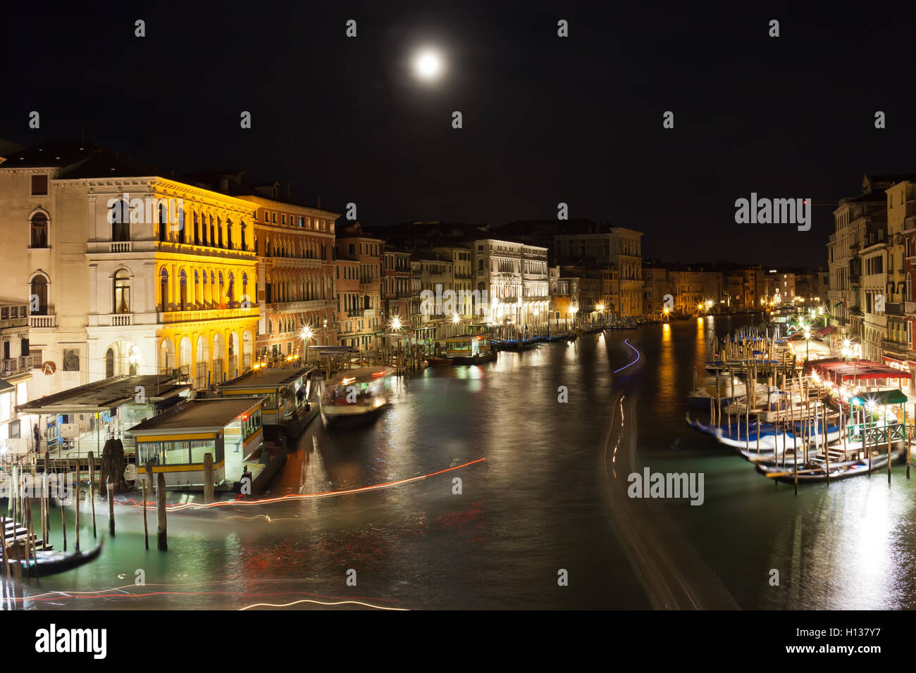 Venice at night Stock Photo - Alamy